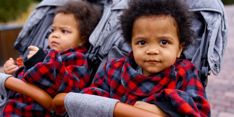 9 BEST DOUBLE STROLLERS THAT MAKE LIFE MUCH EASIER FOR GROWING FAMILIES